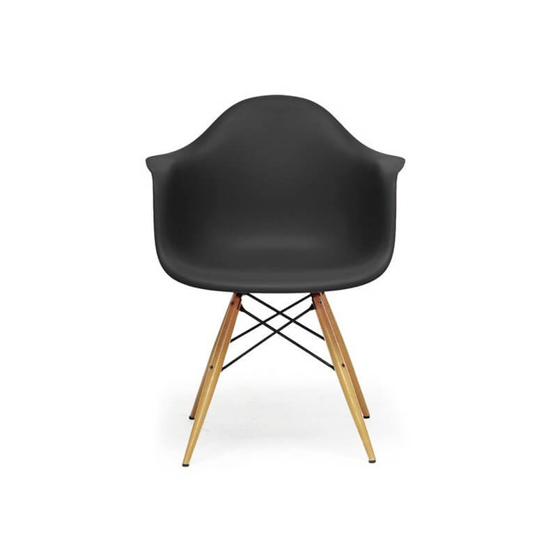 Shell chair – Youth Innovation Hub